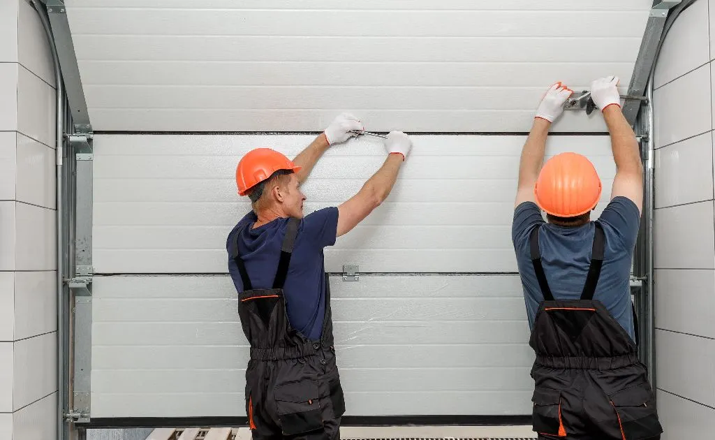 How to Lubricate Garage Doors in 7 Easy Steps